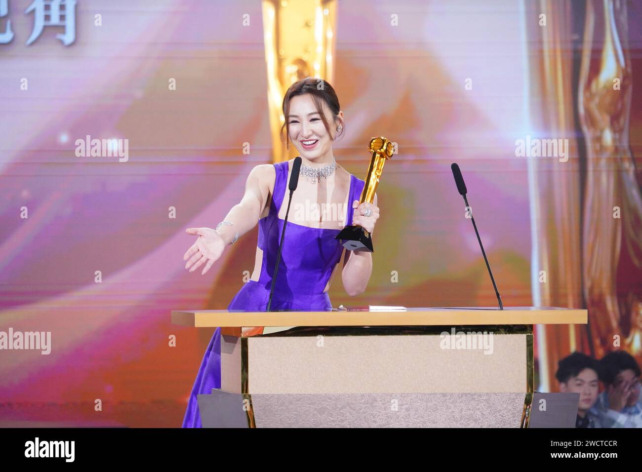 Chinese actress and model Samantha Ko wins award of TVB Best Supporting ...