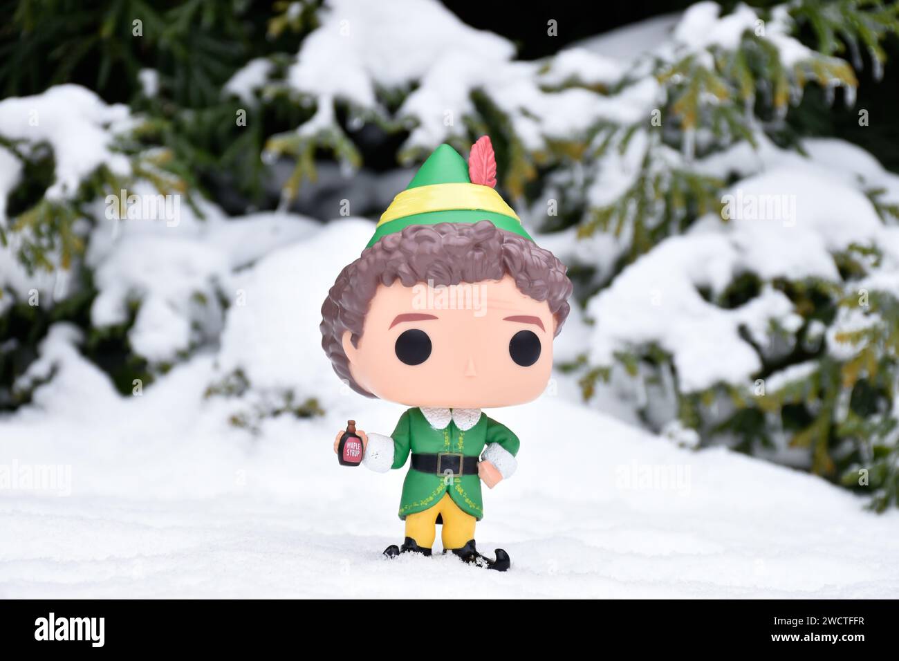 Elf movie hi-res stock photography and images - Alamy