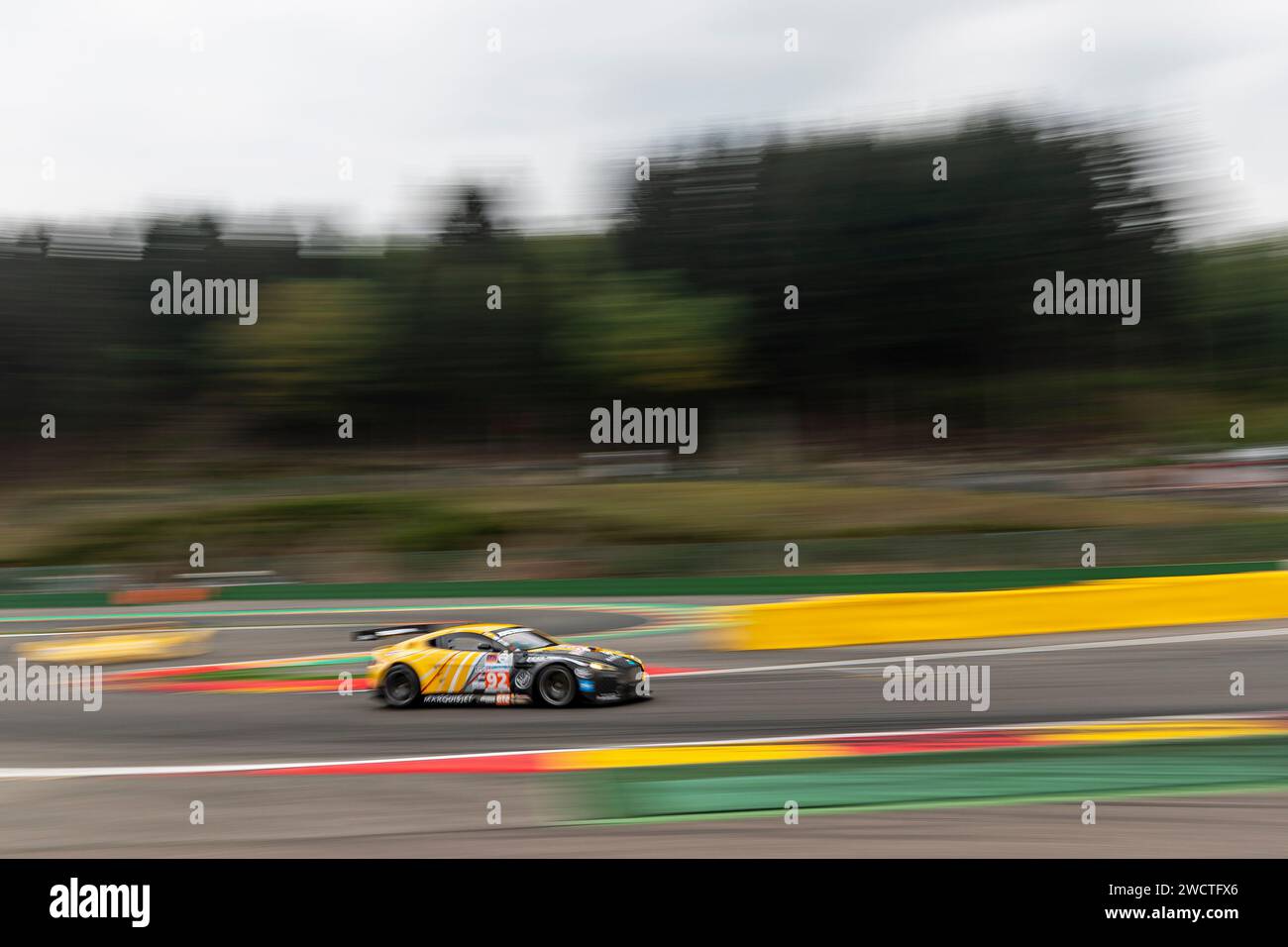 #92 FRANZ WUNDERLICH (DEU) PETER PRALLER (DEU) - ASTON MARTIN VANTAGE ...
