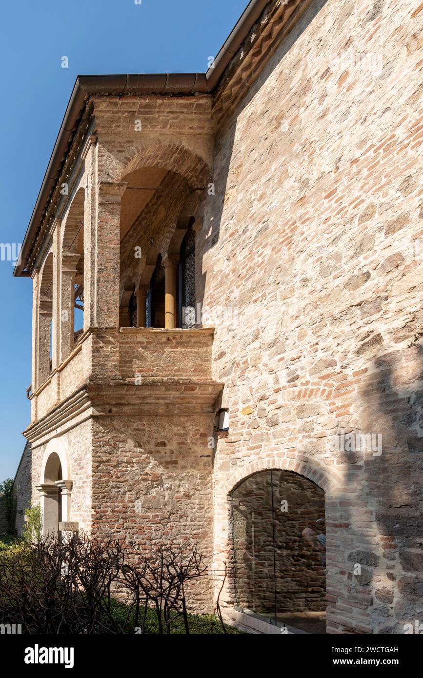 Poeta petrarca hi-res stock photography and images - Alamy