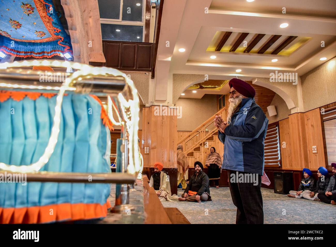 Srinagar, India. 17th Jan, 2024. A Sikh devotee prays on the occasion of the 357th birth ...