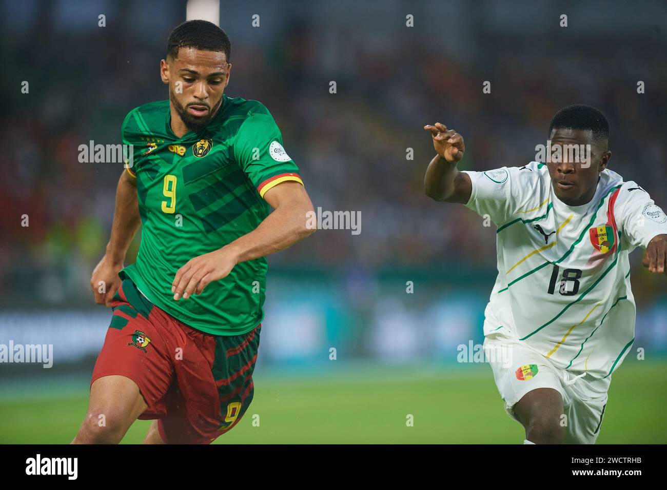 Cameroon's Frank Magri in Duel against Aguibou Camara Stock Photo - Alamy