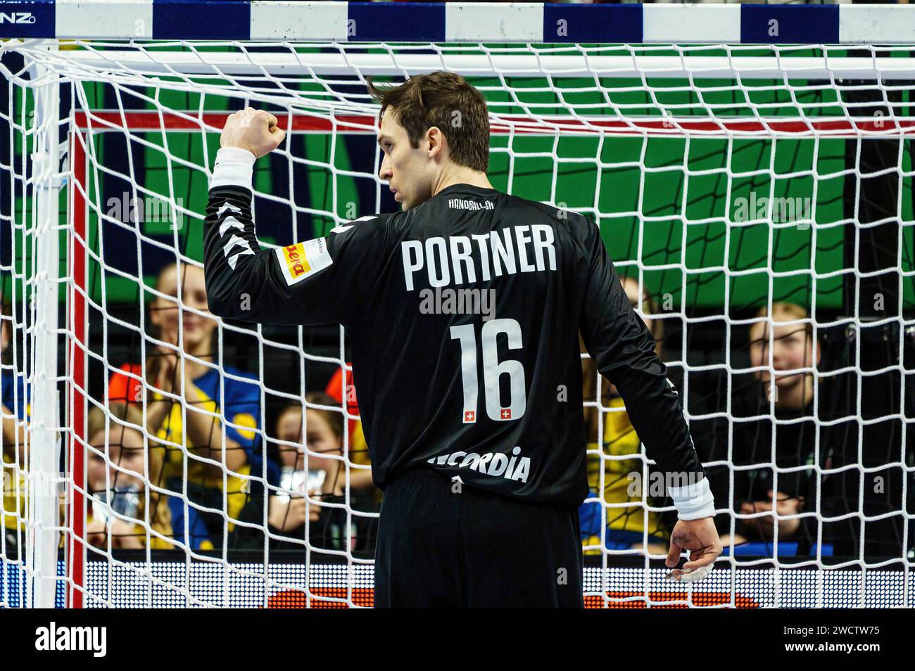 Berlin, Deutschland. 16th Jan, 2024. Jubel nach Parade Nikola Portner ...