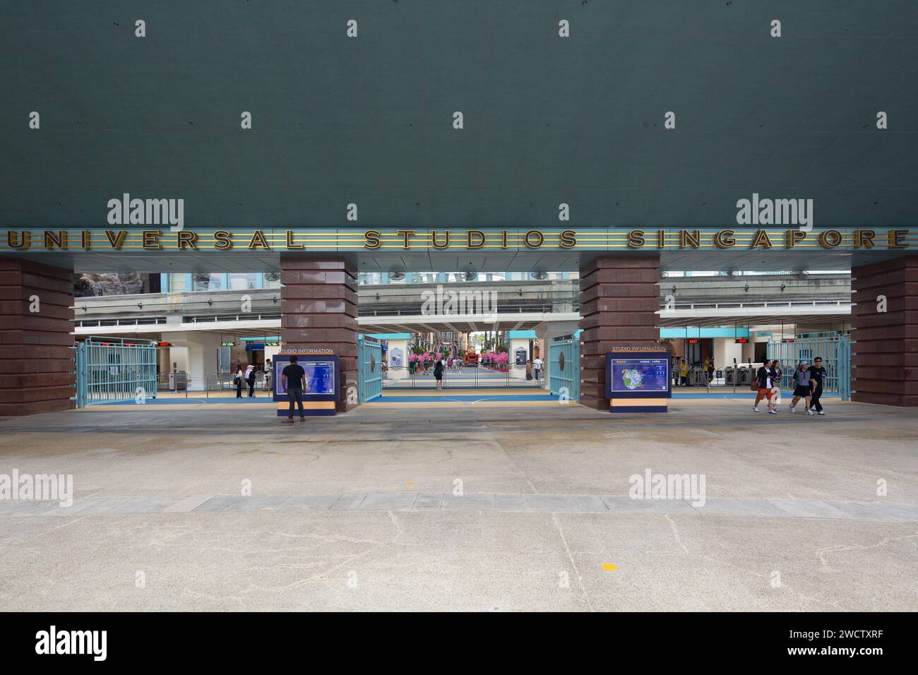 Wide entrance to Universal Studio Singapore at Sentosa Stock Photo - Alamy