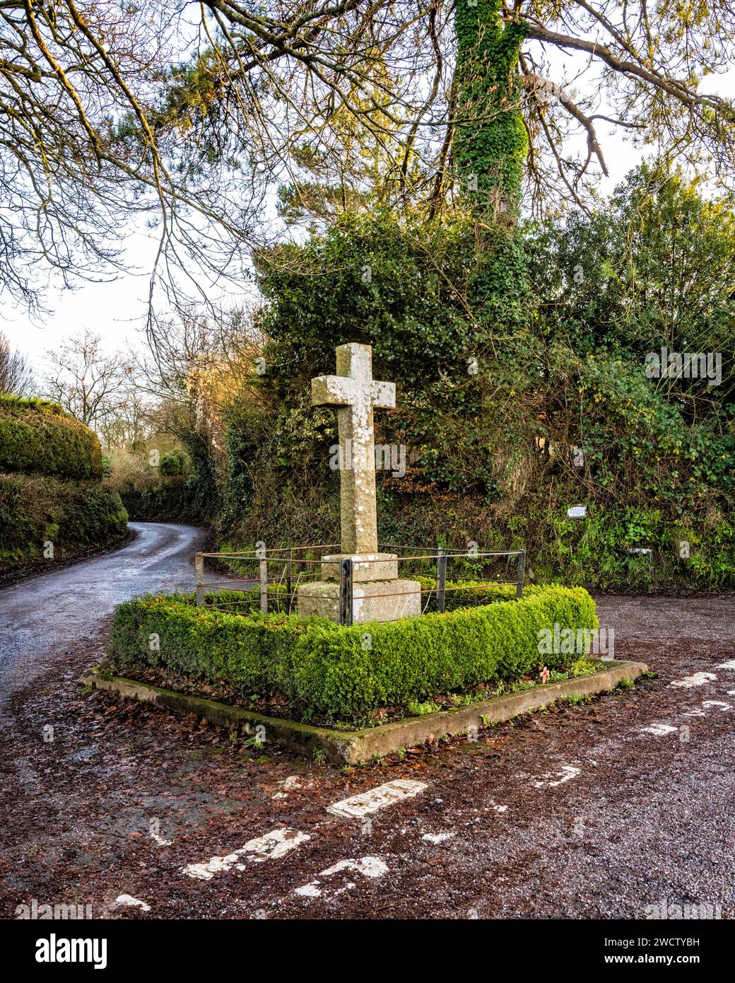 First World War granite cross memorial (1921) at Eggesford Fourways ...