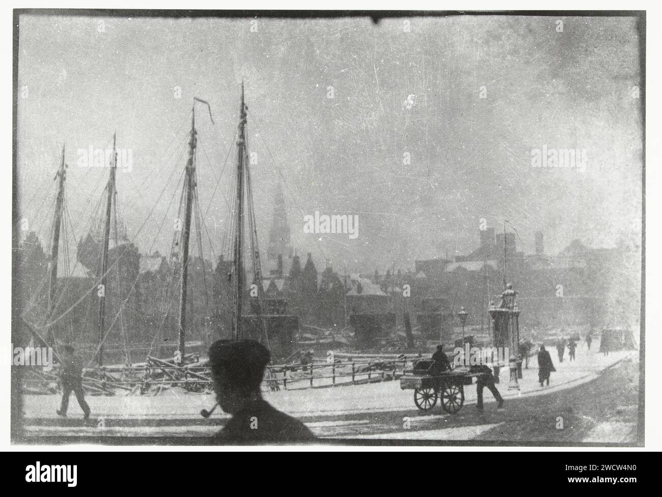Snow face over the Damrak in Amsterdam, George Hendrik Breitner, c ...