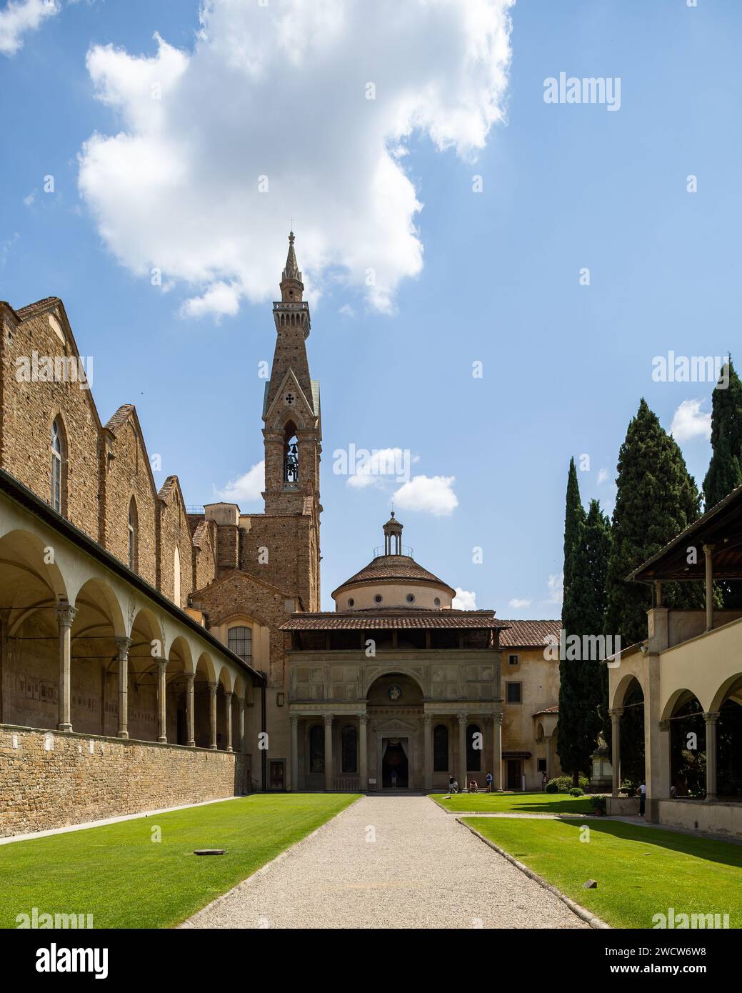 Courtyard basilica di santa croce hi-res stock photography and images ...