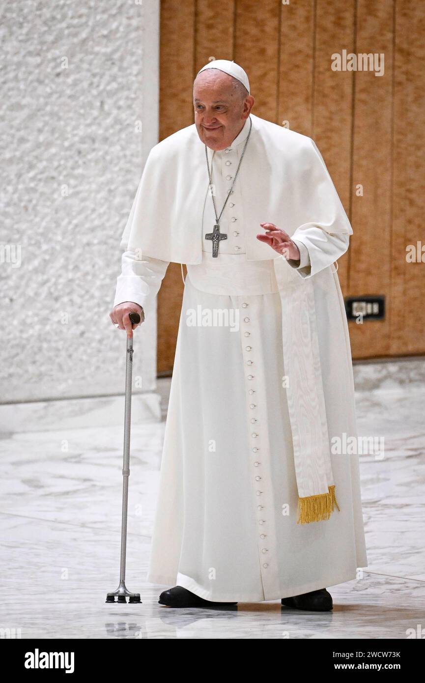 Rom, Vatikan 17.01.2024 Papst Franziskus I. bei der Generalaudienz in ...