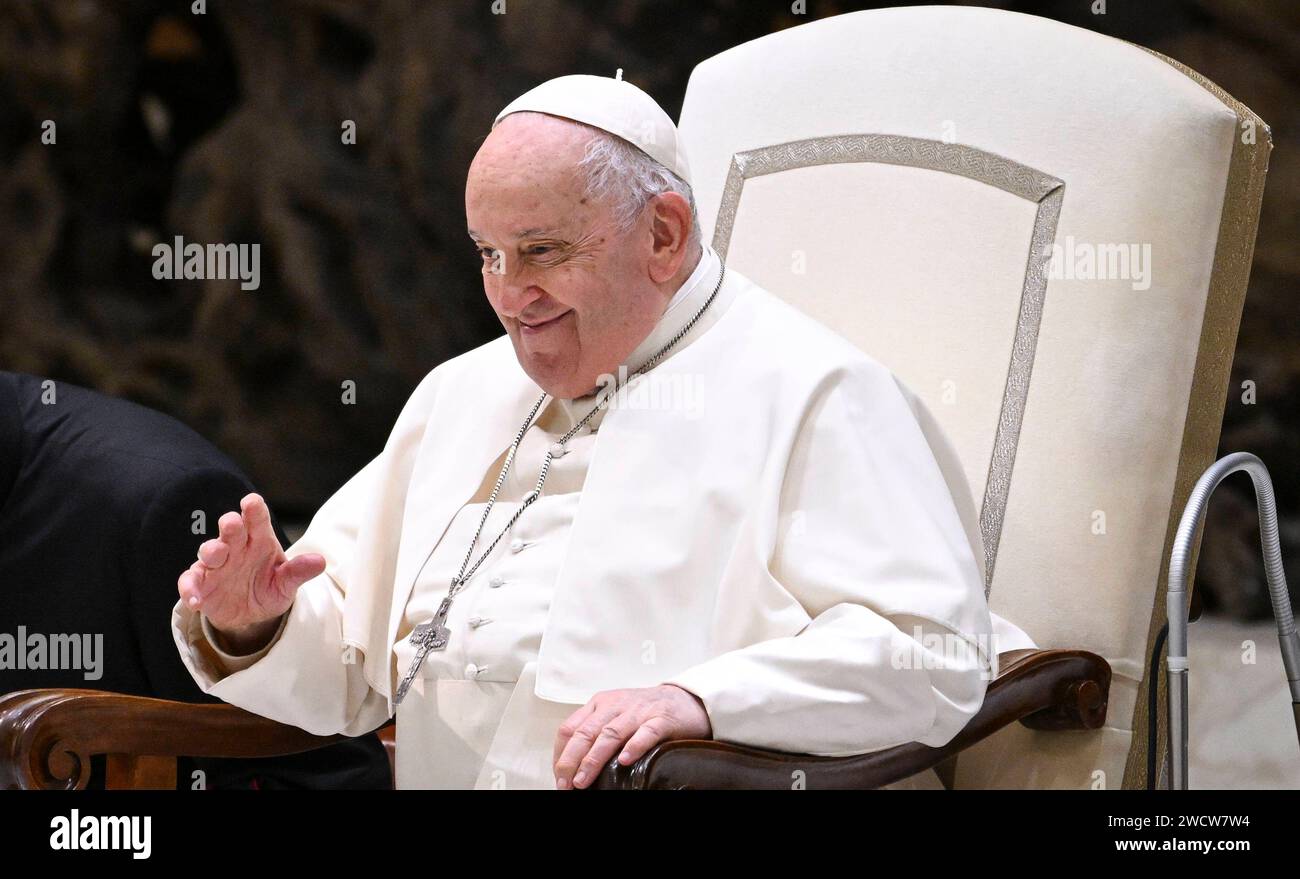 Rom, Vatikan 03.01.2024 Papst Franziskus I. betet bei der ...