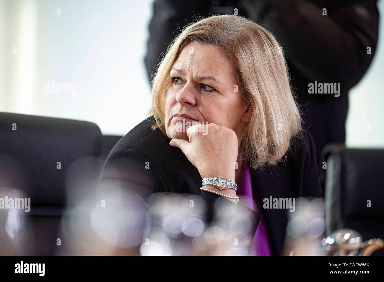 Bundesinnenministerin Nancy Faeser vor der Kabinettssitzung im ...