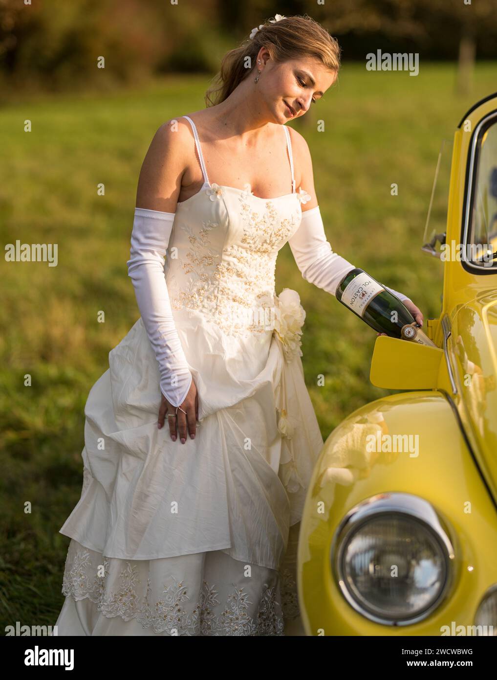 Role reversal wedding | Beachweddingtips.com