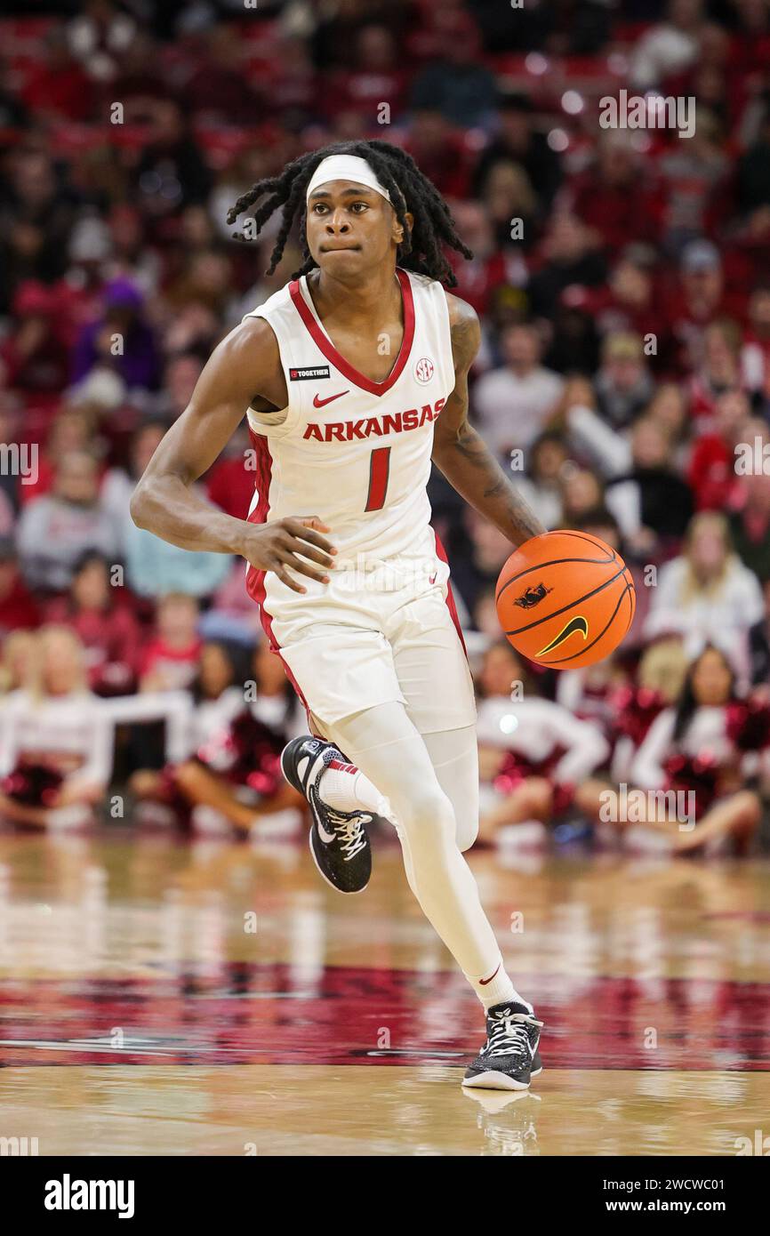 Keyon Menifield Jr. 16th Jan, 2024. #1 brings the ball across the mid ...