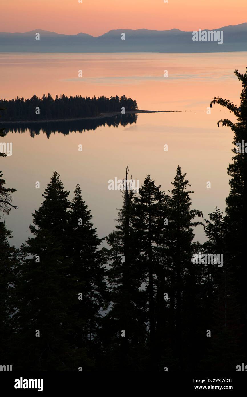 Emerald Bay dawn, Lake Tahoe Basin National Forest, California Stock ...