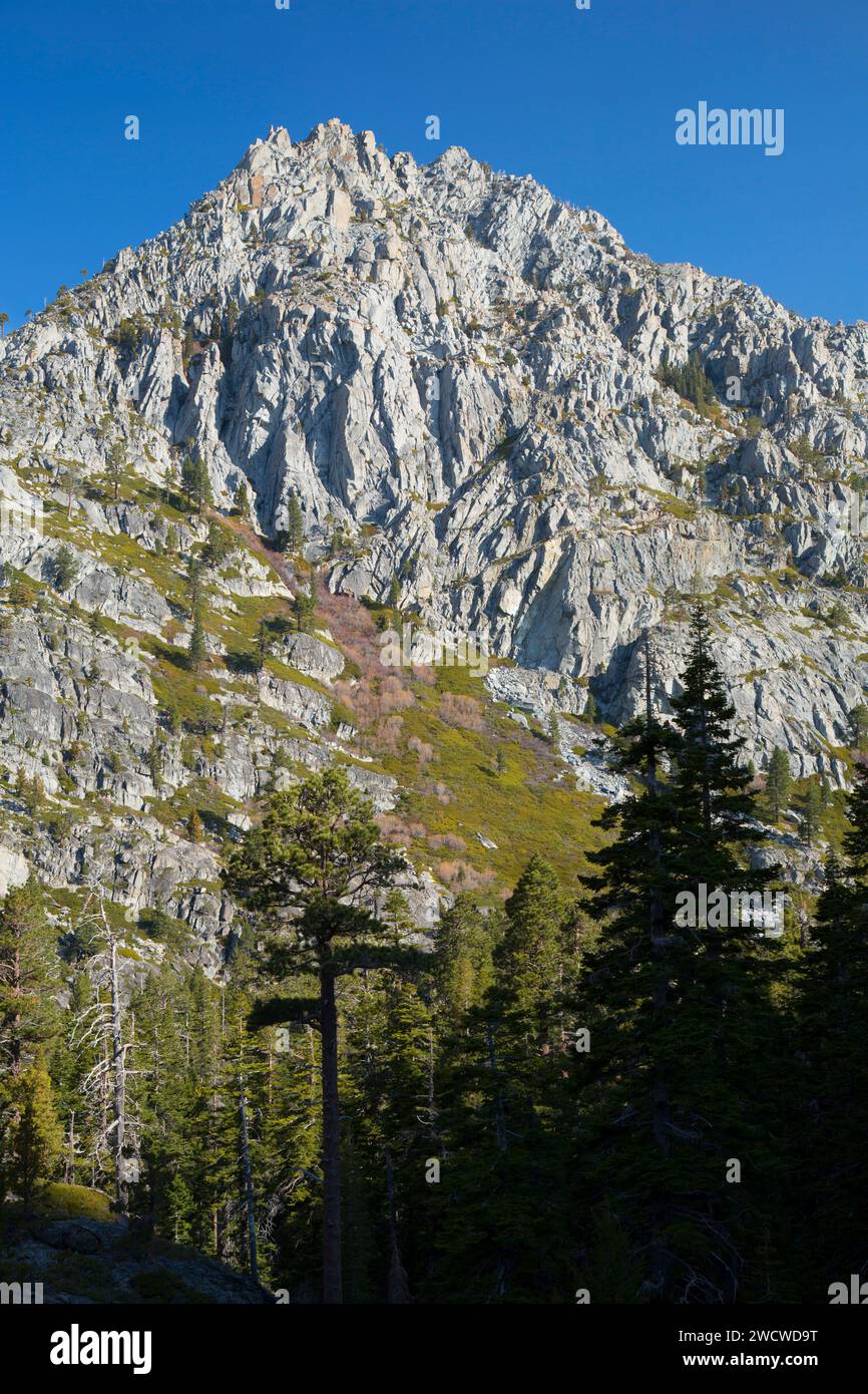 Ridgeline along Eagle Lake Trail, Desolation Wilderness, Lake Tahoe ...