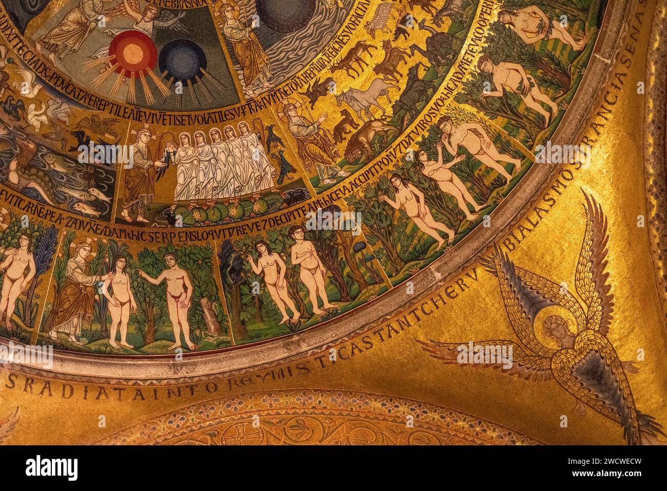 Biblical painted ceiling with gilt, St. Marks Basilica, Venice Stock ...