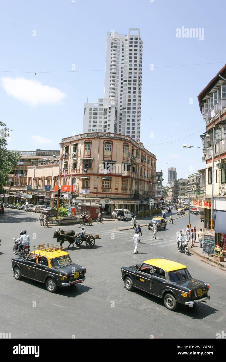 Traffic intersection, india hi-res stock photography and images - Alamy
