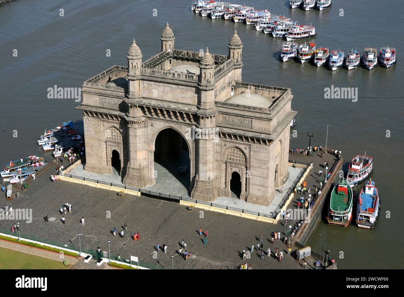Aerial view gateway india hi-res stock photography and images - Alamy