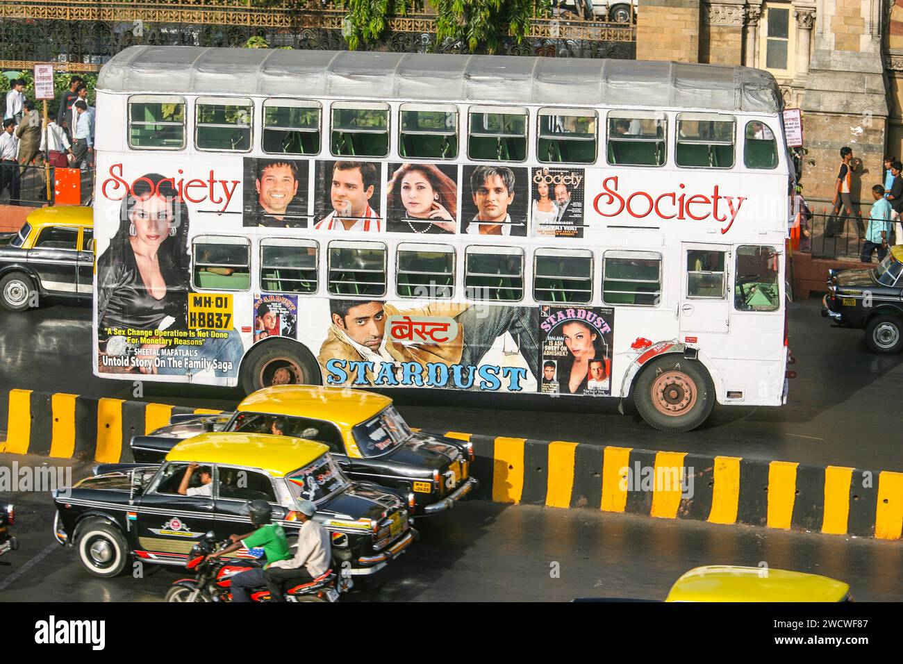 Double decker bus mumbai hi-res stock photography and images - Alamy