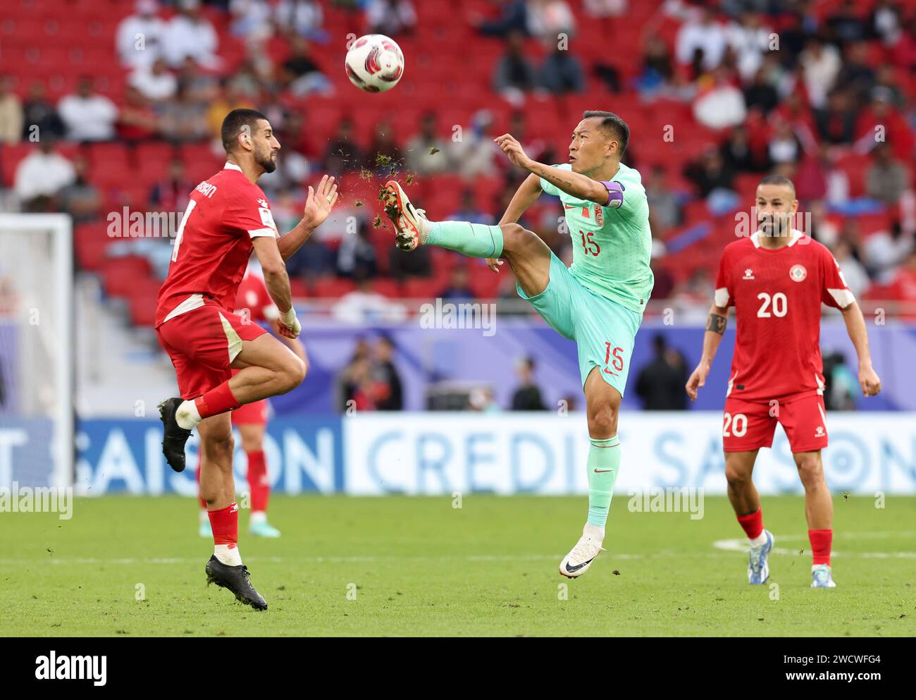 Doha, Qatar. 17th Jan, 2024. Wu Xi (C) of China competes during the ...