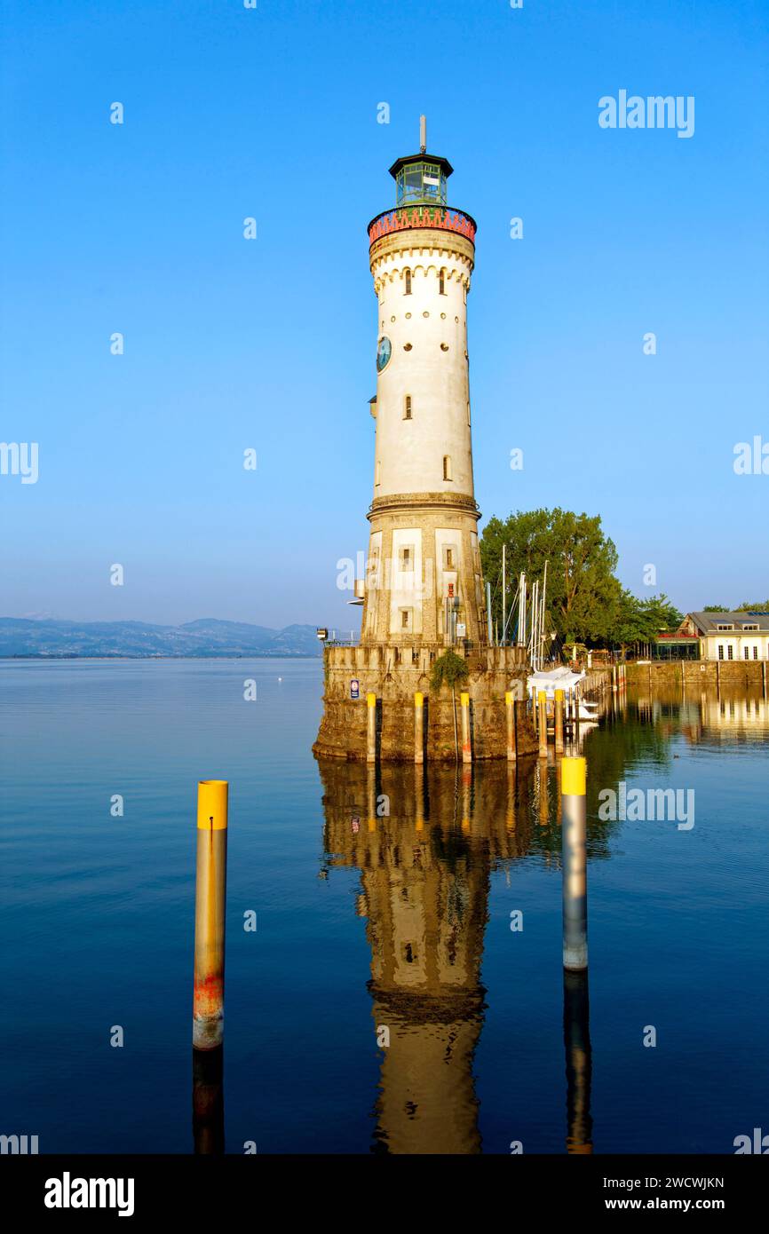 Germany, Bavaria, Lake Constance (Bodensee), Lindau, New lighthouse at ...