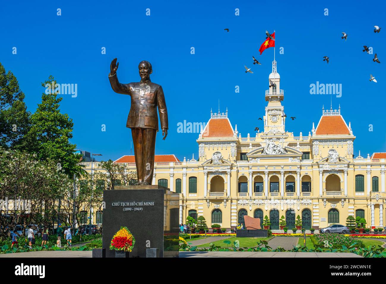 Vietnam, Ho Chi Minh City (Saigon), District 1, Ben Nghe area, statue ...