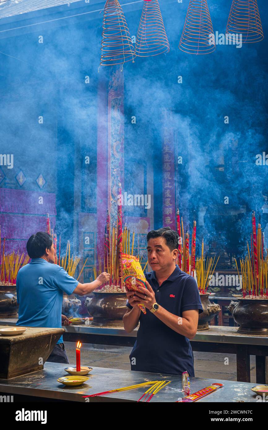 Vietnam, Ho Chi Minh City (Saigon), Cholon district, Ba Thien Hau ...