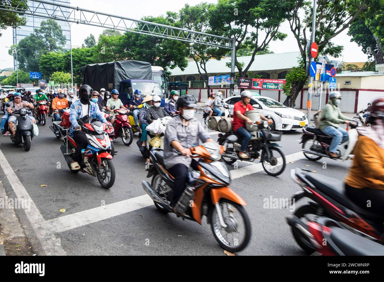 Vietnam, Ho Chi Minh City, Saigon, motorcycle traffic Stock Photo - Alamy
