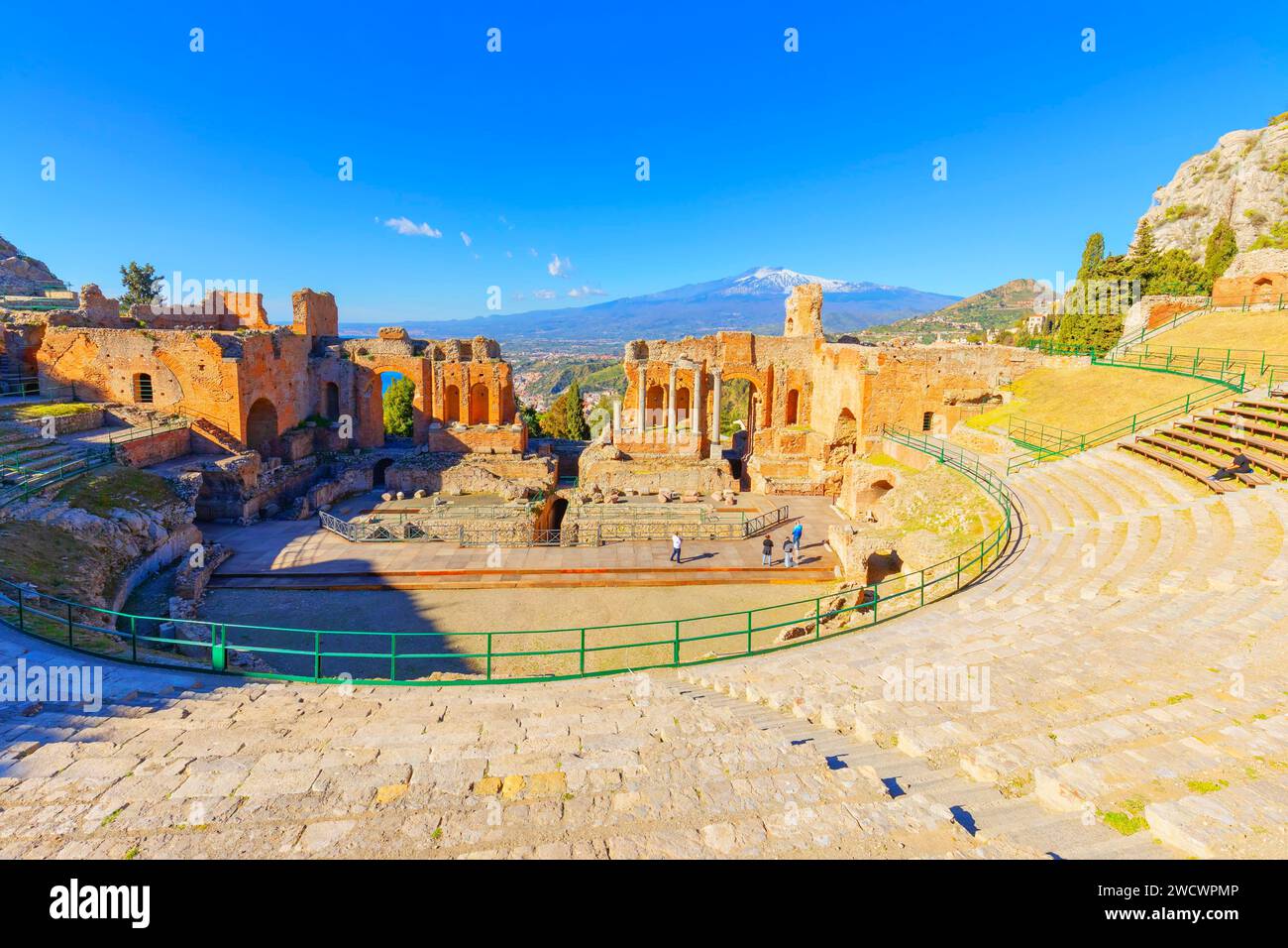 Taormina sicily amphitheatre hi-res stock photography and images - Alamy