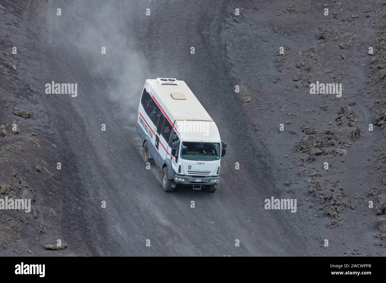 Coach bus italy hi-res stock photography and images - Alamy