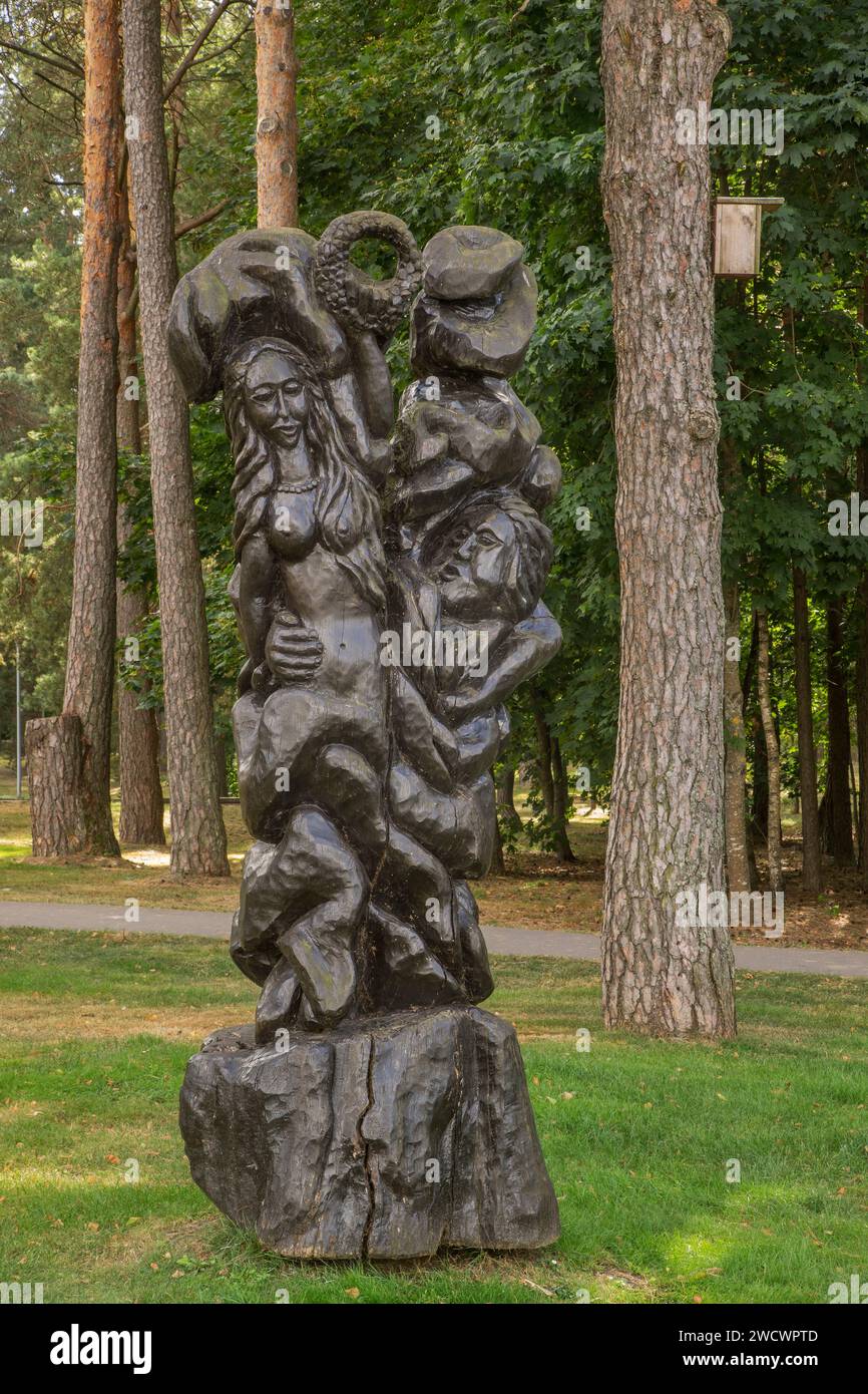 Park of wooden sculptures in Druskininkai. Lithuania Stock Photo - Alamy