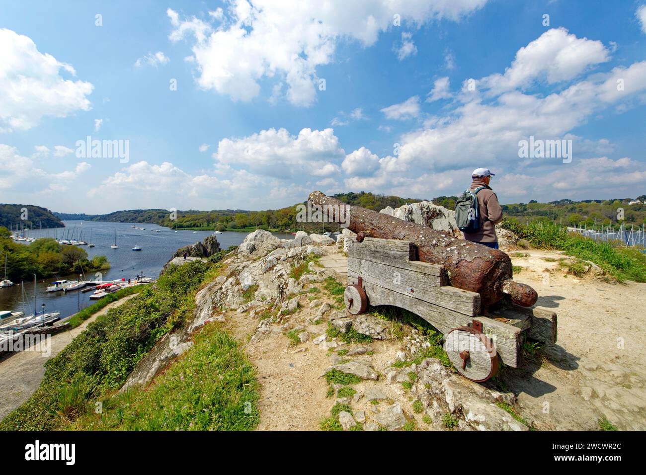 France, Morbihan, La Roche Bernard, the Rock, the cannons of the French ...