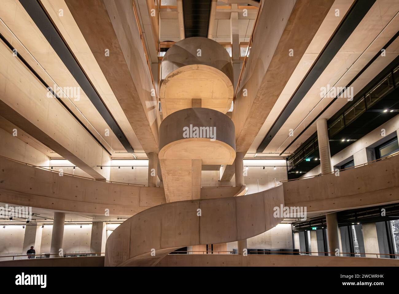 Inside UAL: London College of Fashion, Olympic Park, Stratford, London ...