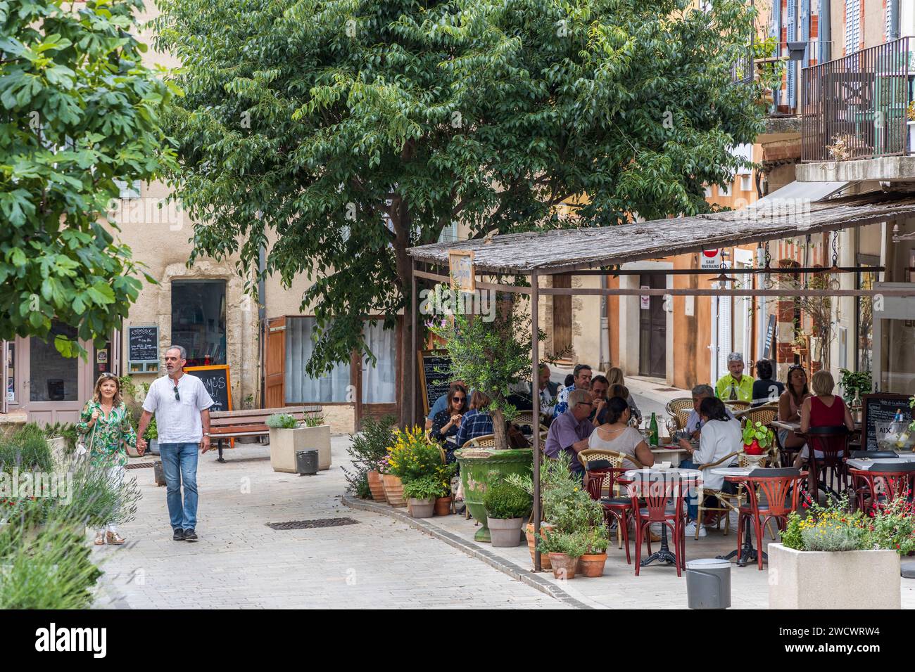 France, Vaucluse, Parc Naturel Regional du Luberon, Cucuron, terrace of ...