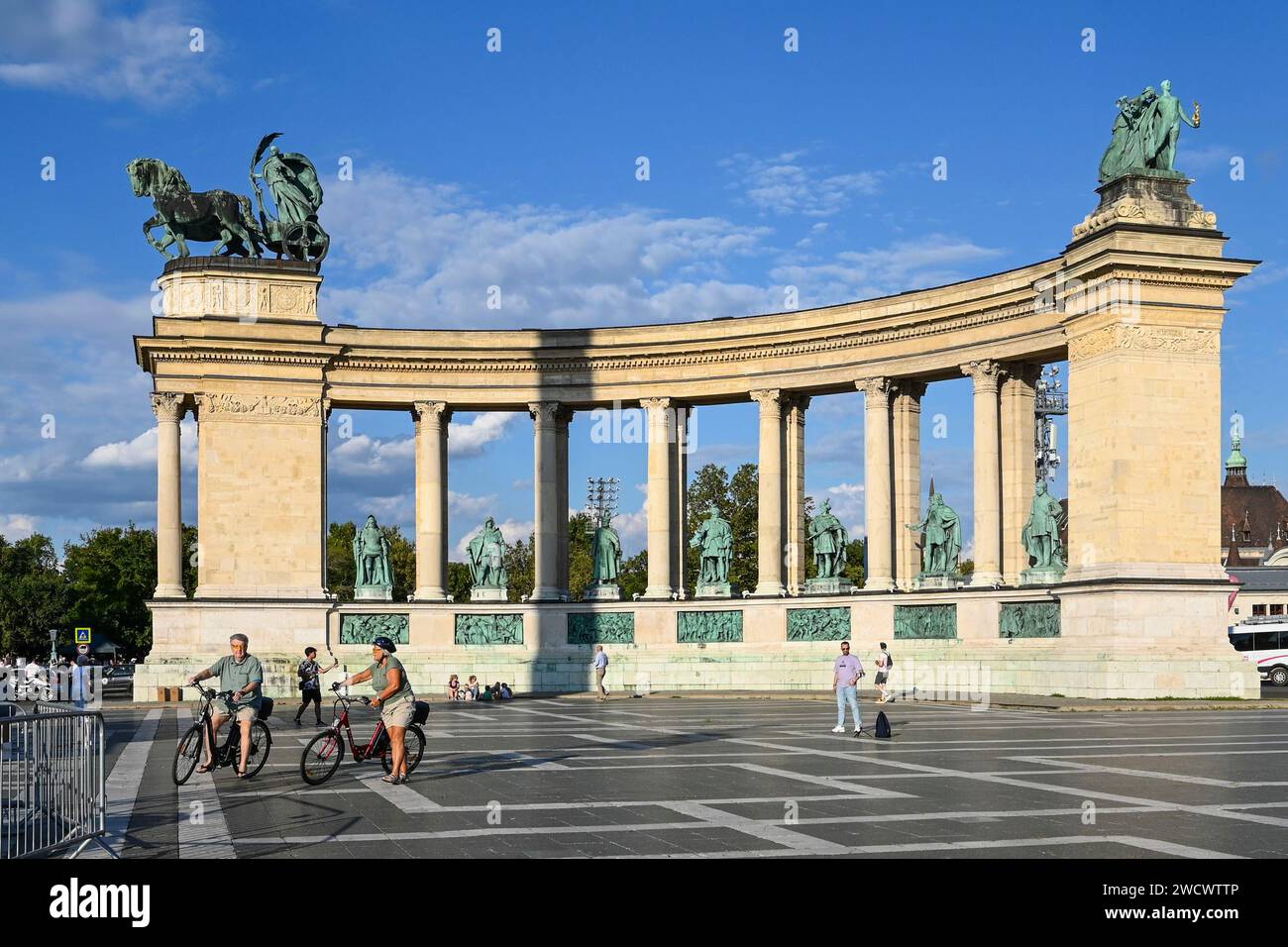 Hungary, Budapest, on the Euro bike 6, on the Arpad square fejedelem ...