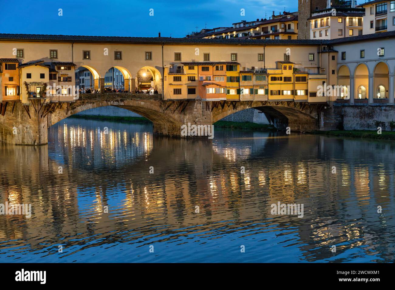 Italy, Toscane, Florence, the Ponte Vecchio, a 14th century bridge ...