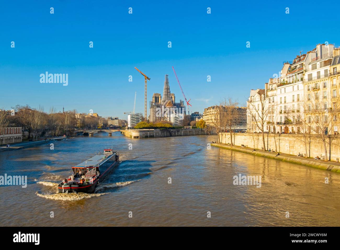 France, Paris, banks of the Seine listed as Wolrd Heritage by UNESCO ...