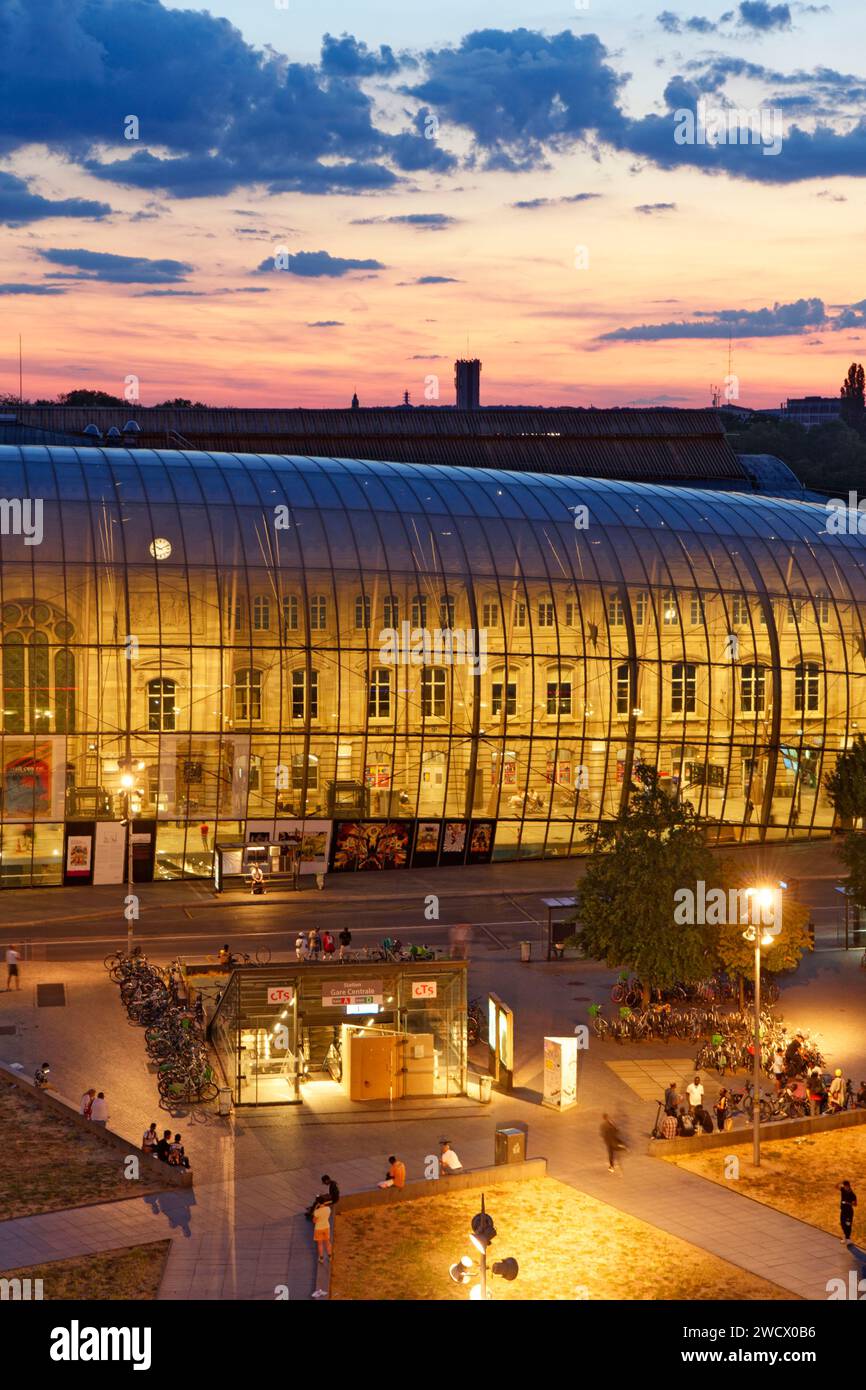 France, Bas Rhin, Strasbourg, the main train station and its glass roof ...