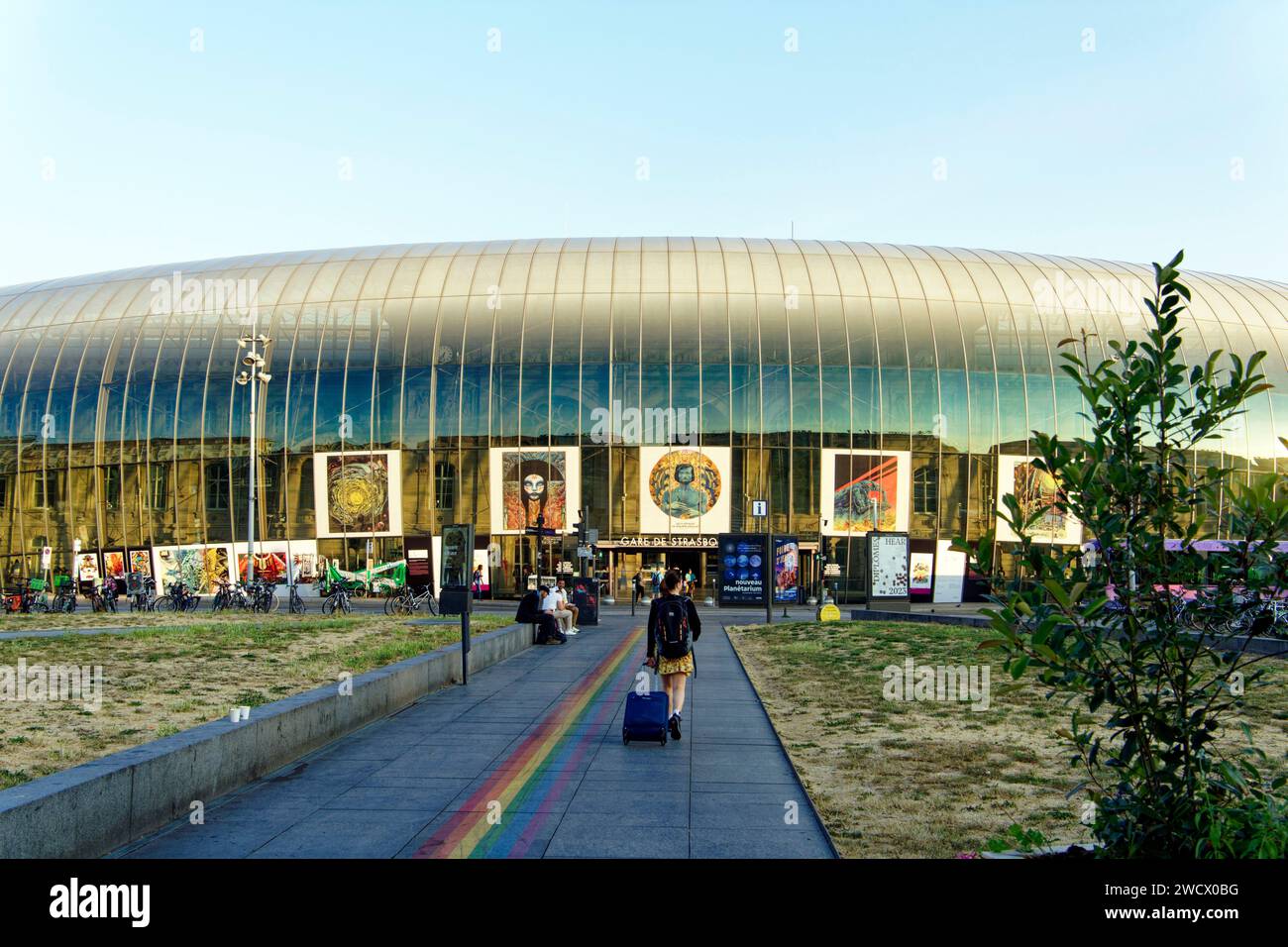 France, Bas Rhin, Strasbourg, the main train station and its glass roof ...