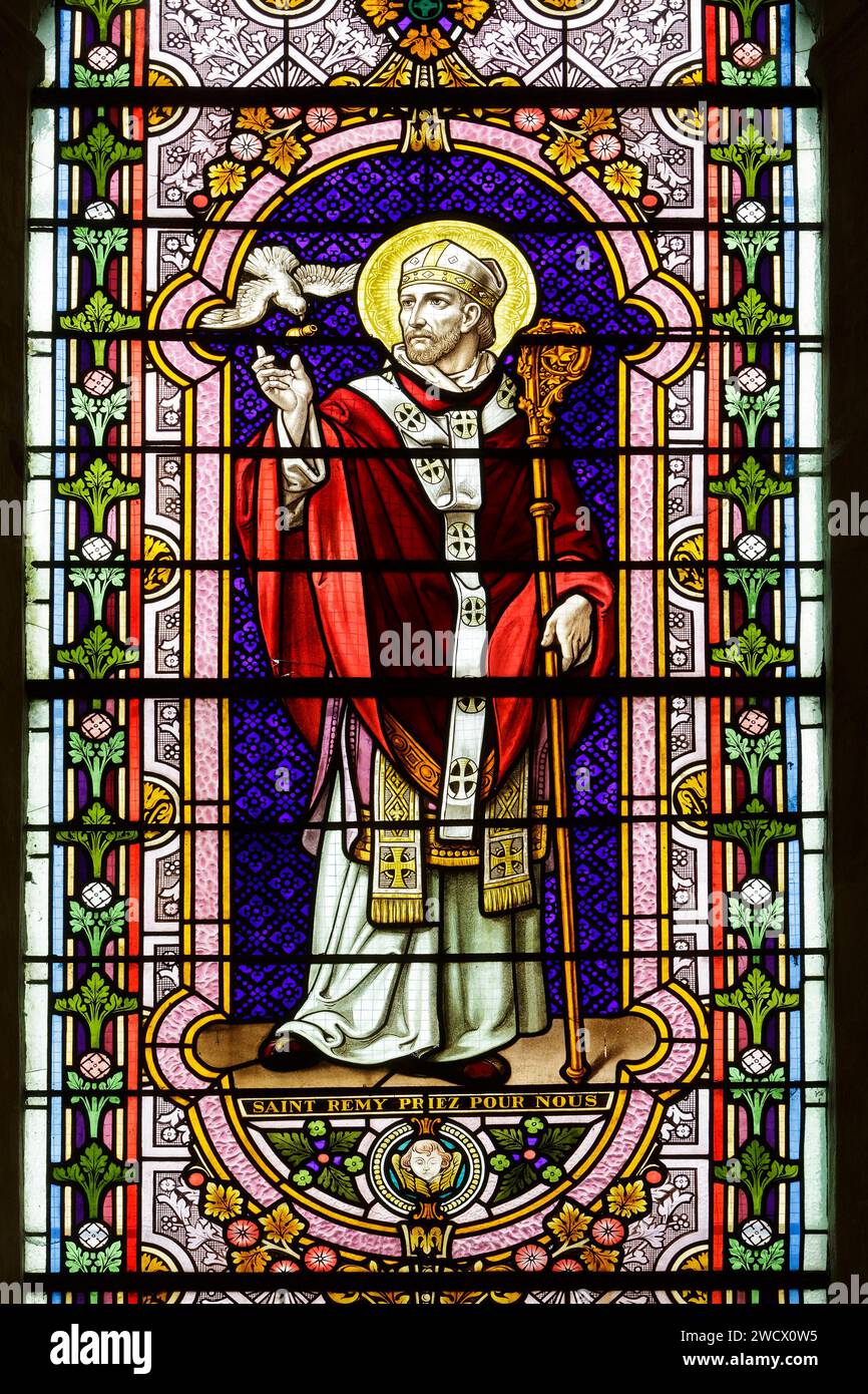 14th century stained glass window hi-res stock photography and images ...