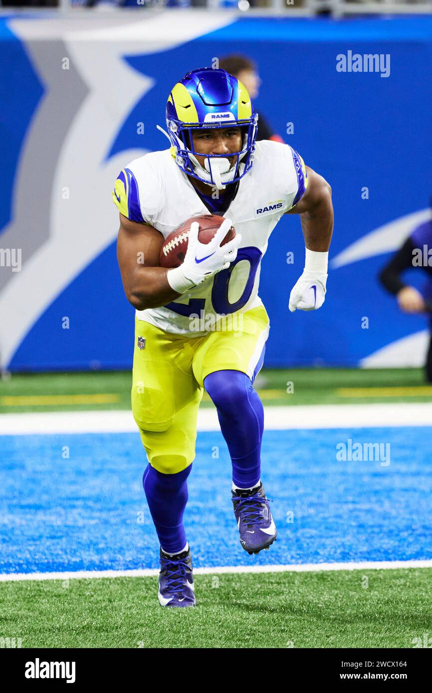 Los Angeles Rams running back Ronnie Rivers (20) warms up against the ...