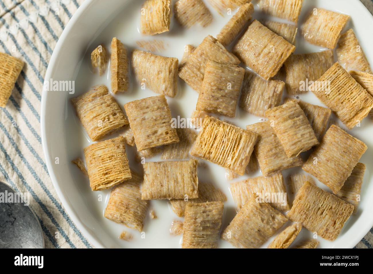 Wheat squares cereal hi-res stock photography and images - Alamy
