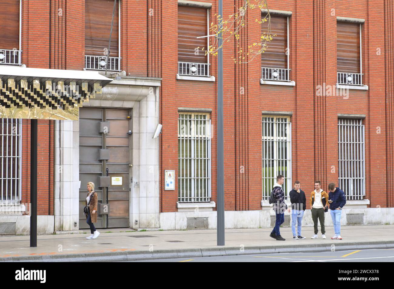 France, Nord, Dunkirk, place Jean-Bart, facade of the old brick Bank of ...