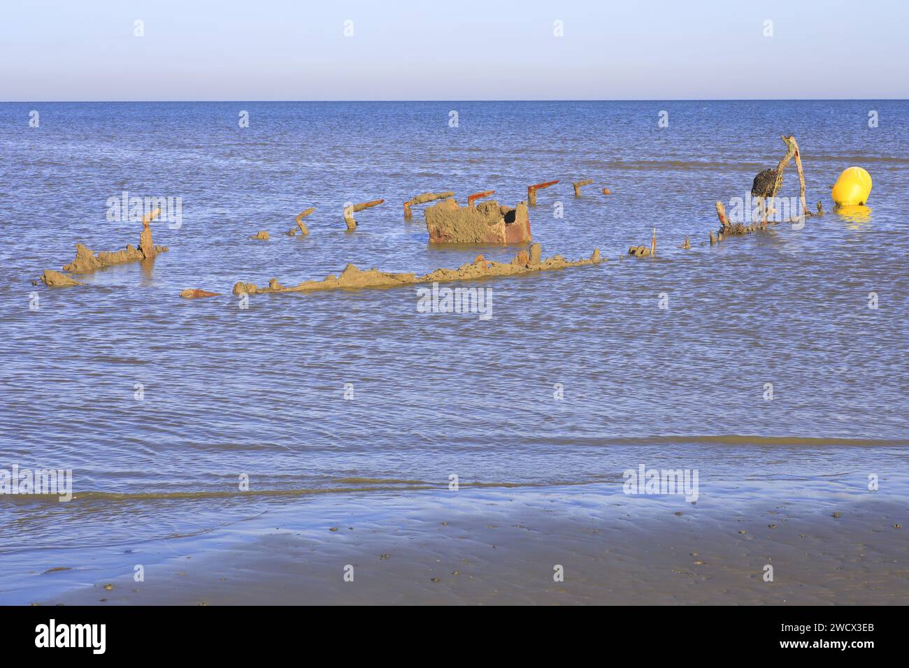France, Nord, surroundings of Dunkirk, Zuydcoote, wreck of a boat which ...