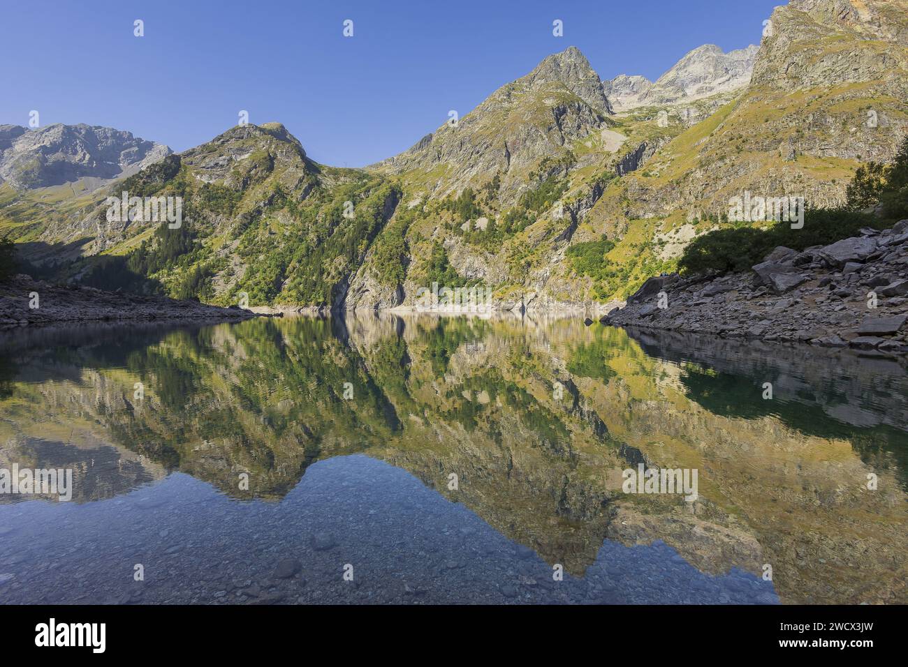 France, Isere (38), Bourg-d'Oisans, Lac du Lauvitel, the largest lake ...