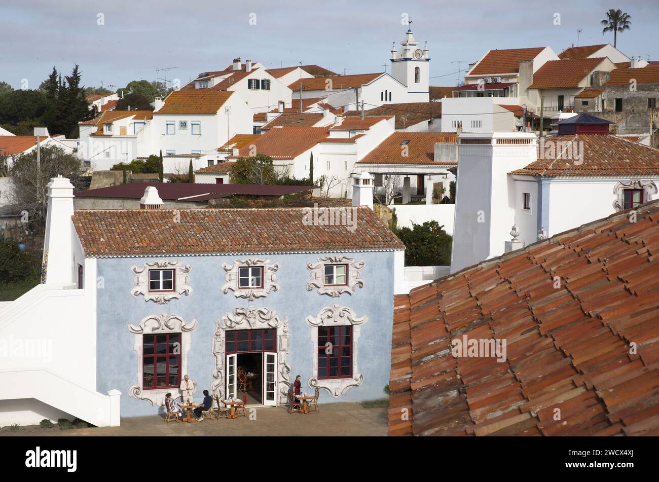 Portugal, Alentejo, Melides, customers on the terrace of the Stock ...