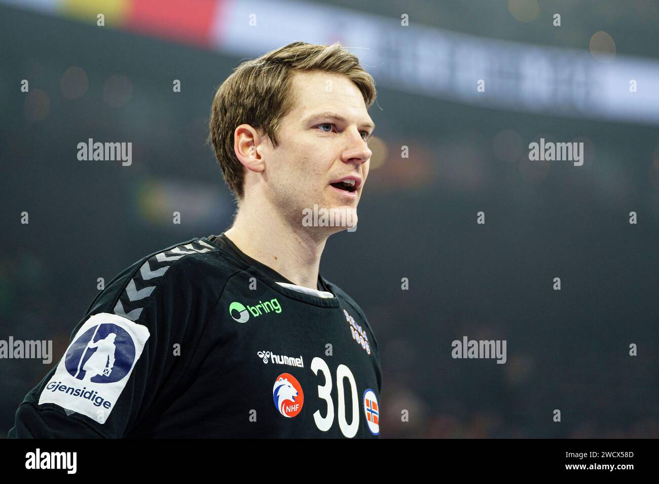 Hamburg, Deutschland. 17th Jan, 2024. Torbjoern Bergerud (Norwegen, #30 ...