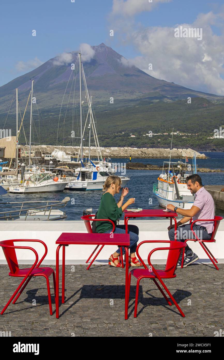 Portugal, Azores archipelago, Pico island, Lajes de Pico, couple on the ...