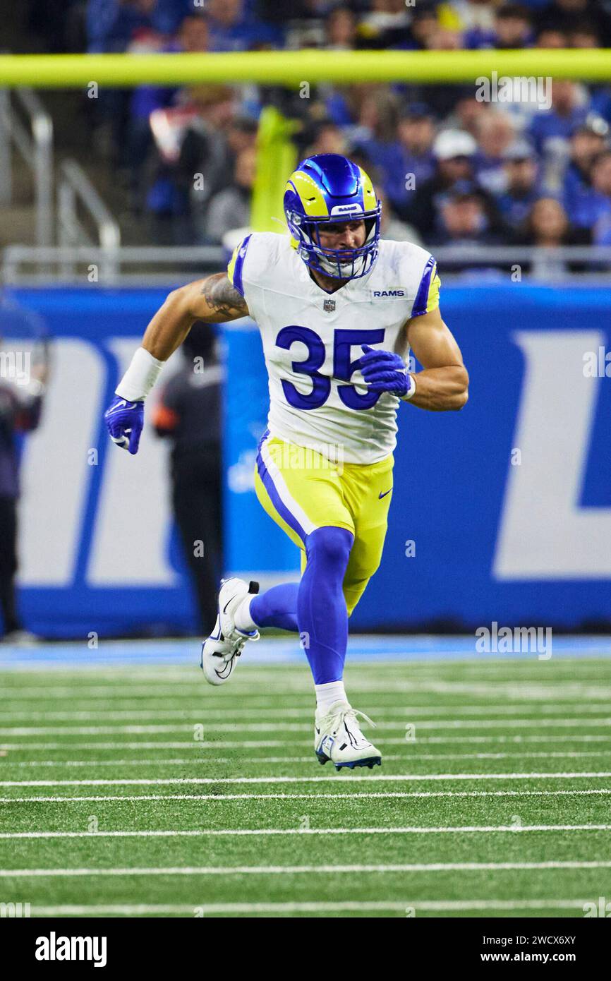 Los Angeles Rams linebacker Jake Hummel (35) pursues a play against the ...