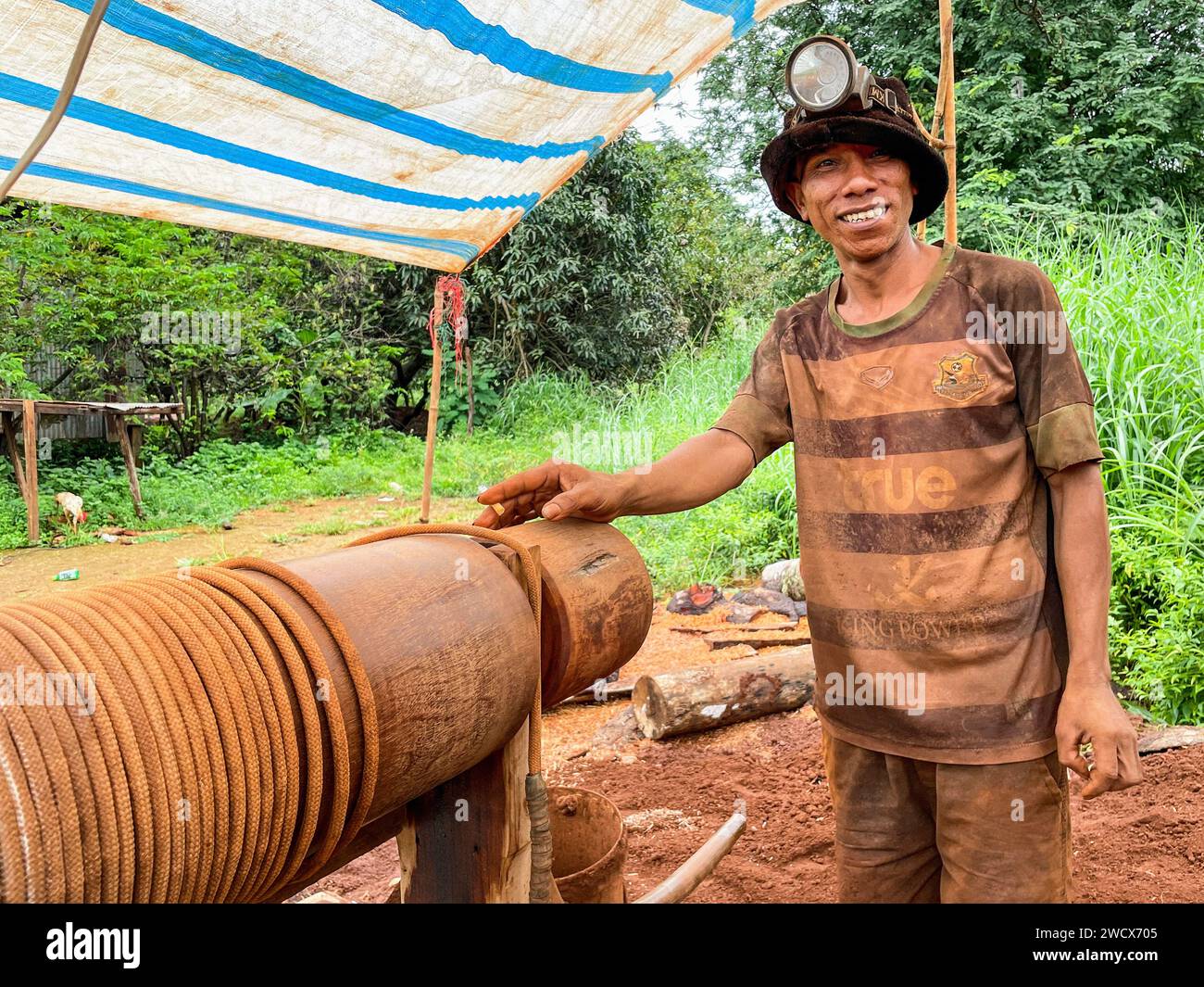Cambodia, Ratanakiri region, surroundings of Banlung, gem seekers Stock ...
