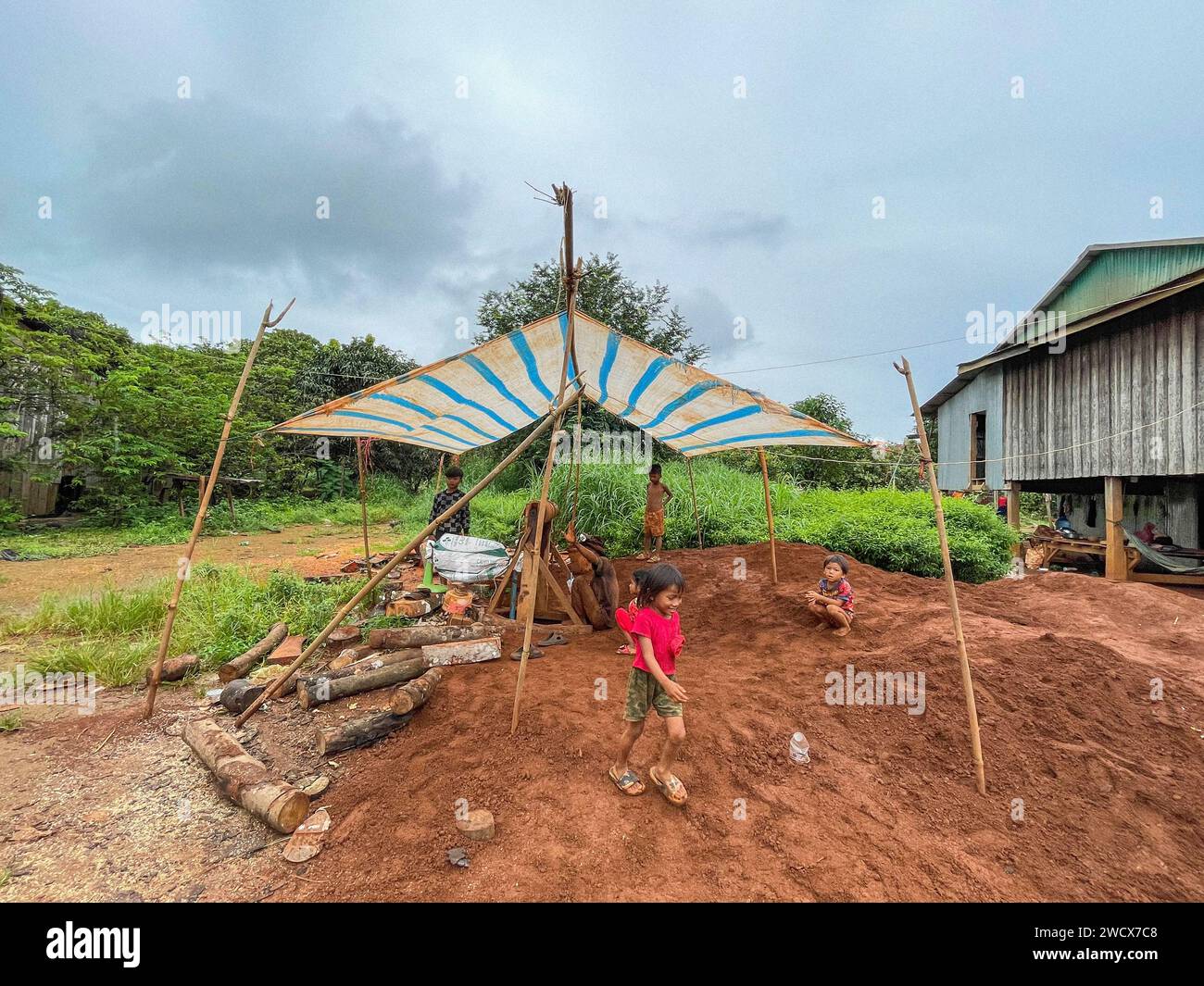 Cambodia, Ratanakiri region, surroundings of Banlung, gem seekers Stock ...